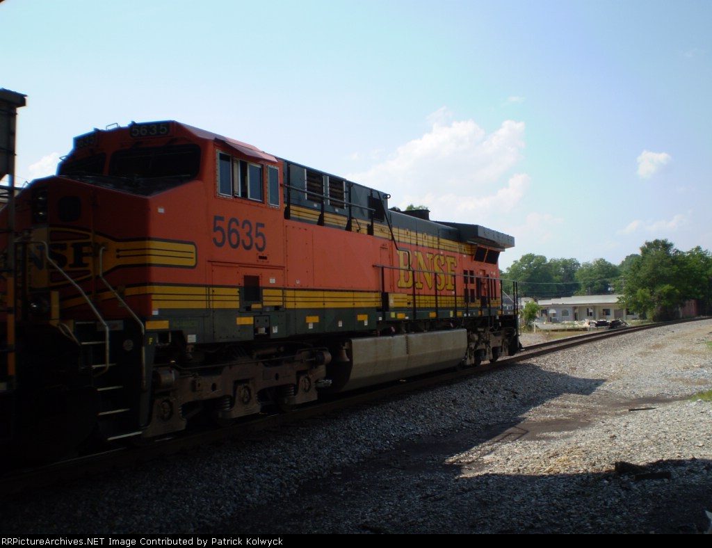 BNSF 5635